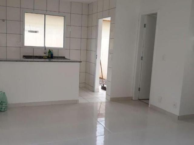 Casa em Quinta dos Angicos, Cotia/SP de 58m² 2 quartos à venda por R$ 300.000,00