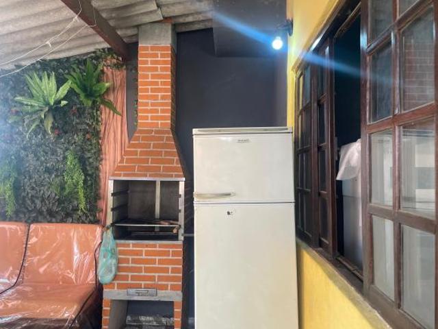 Casa em quintal compartilhado ótima localização e valor acessível
