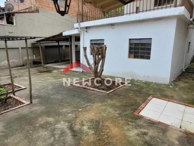 Casa em Rua Teerã Glória Belo Horizonte/MG