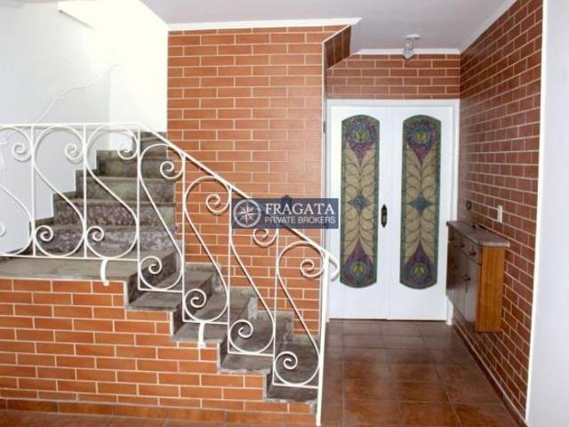 Casa em rua tranquila com 208m² Planalto Paulista