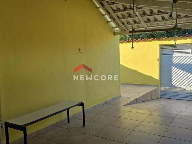 Casa em Rua Tulipas Vermelhas Jardim das Flores Peruíbe/SP