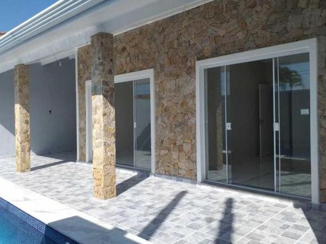 Casa em Rua Ugo Santacroce São João Batista Peruíbe/SP