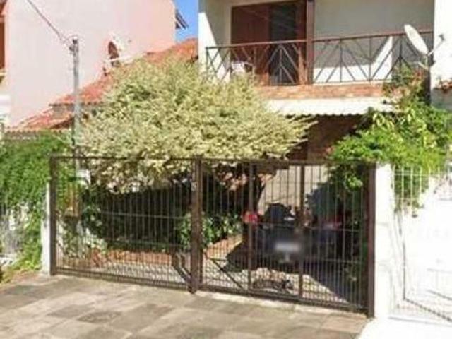 Casa em Rua Vacaria Hípica Porto Alegre/RS