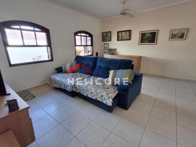 Casa em Rua Vereador Alcides Donadelli Parque Balneário Oasis Peruíbe/SP