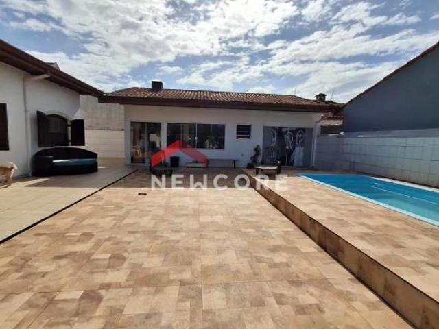 Casa em Rua Vereador Alcides Donadelli Parque Balneário Oasis Peruíbe/SP