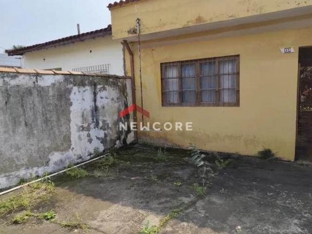 Casa em Rua Wanderlei da cruz abassi Balneário Campos Eliseos Itanhaém/SP
