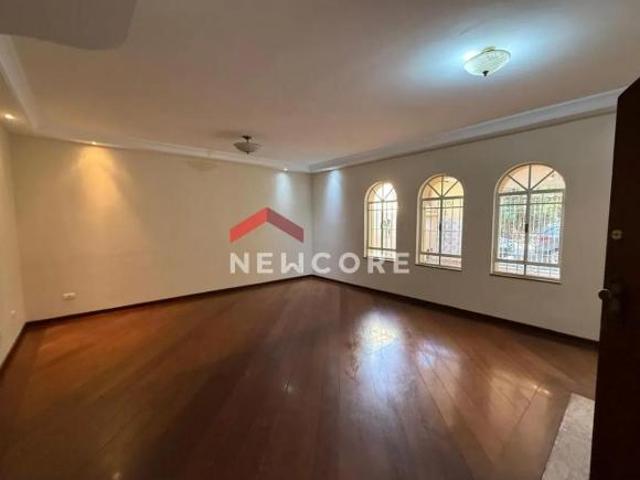 Casa em Rua Aimberê Sumaré São Paulo/SP