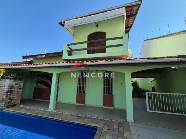 Casa em Rua Almerinda Almada Tosta Balneário Josedy Peruíbe/SP