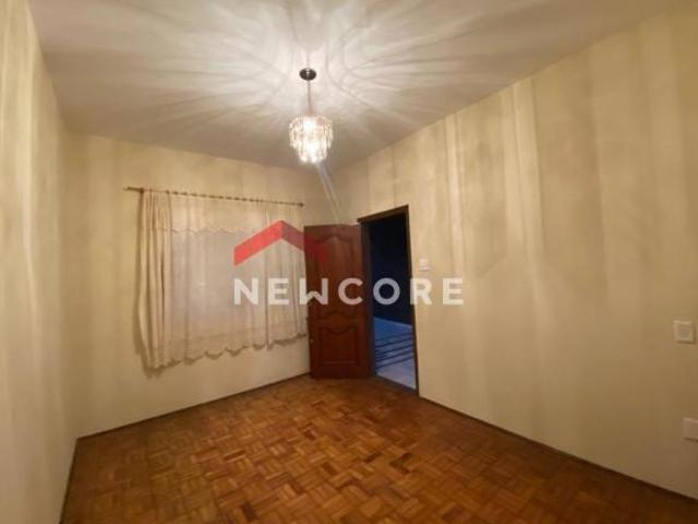 Casa em Rua Ângelo Colacino Jardim Petrópolis Bauru/SP