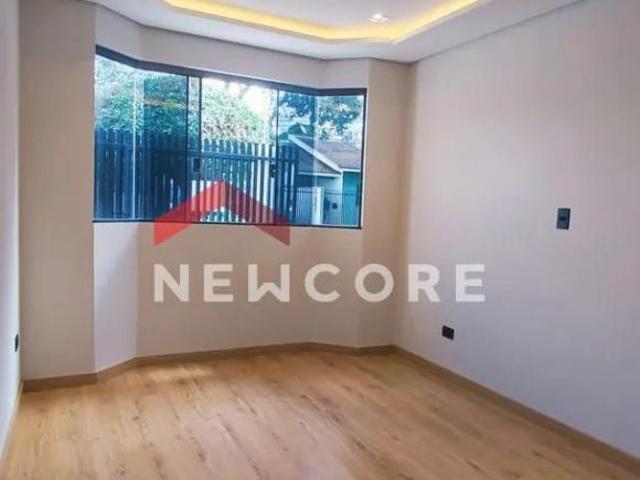 Casa em Rua Ângelo Favaretto Jardim Paris Maringá/PR