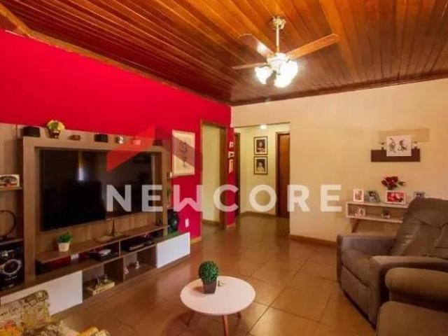 Casa em Rua Ângelo Passuelo Vila Nova Porto Alegre/RS