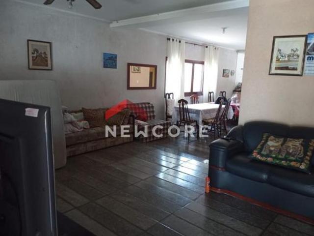 Casa em Rua Antônio Candido Vila Atlântica Mongaguá/SP