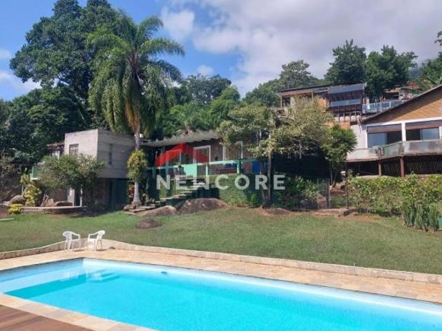 Casa em Rua Arnoldas Stareika Veloso Cambaquara Ilhabela/SP