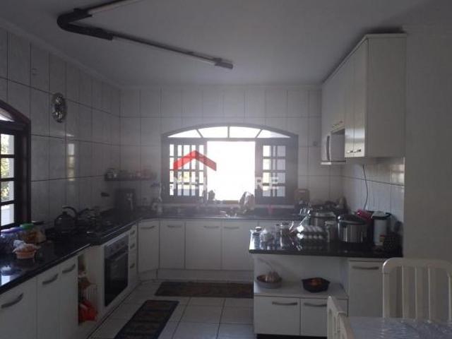 Casa em Rua Araripe Júnior Vila Suissa Mogi das Cruzes/SP