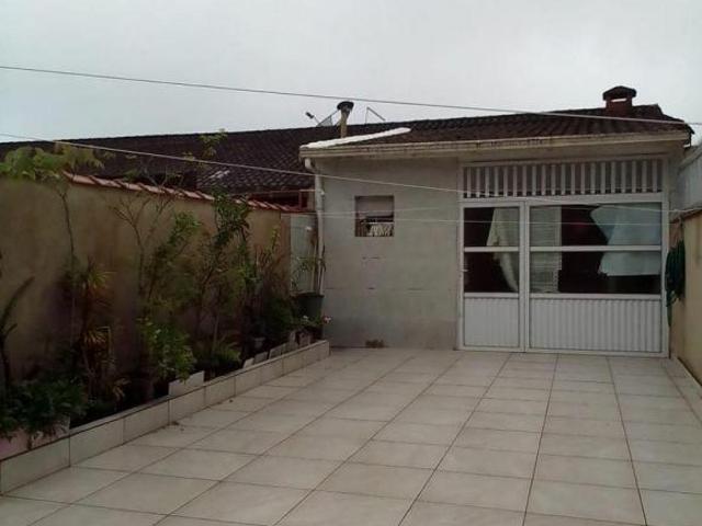Casa em Rua Balneária Real Praia Grande/SP