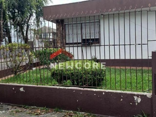 Casa em Rua Barão de Tramandaí Passo da Areia Porto Alegre/RS