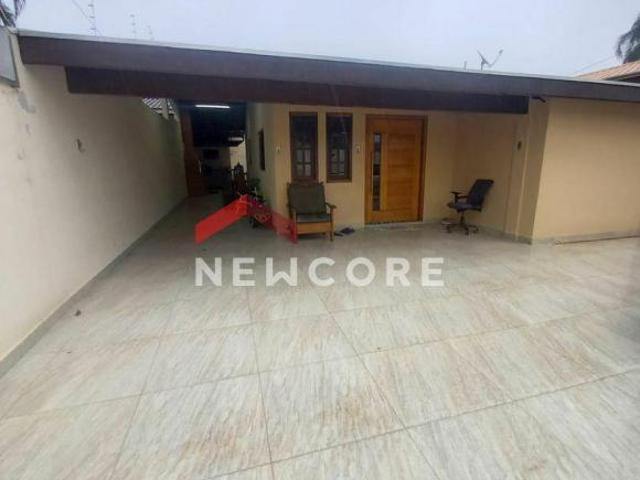 Casa em Rua Benedito Rodrigues Santos Getuba Caraguatatuba/SP