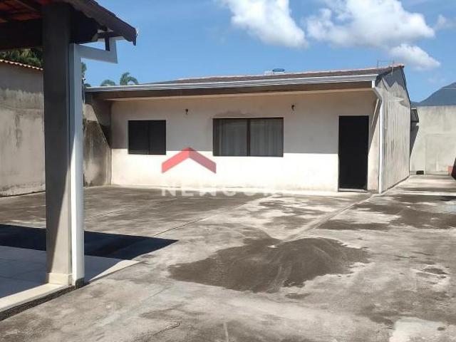 Casa em Rua Bom Pastor Jardim Caraminguava Peruíbe/SP