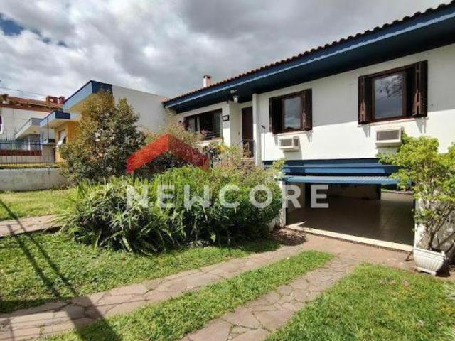 Casa em Rua Butuí Cristal Porto Alegre/RS
