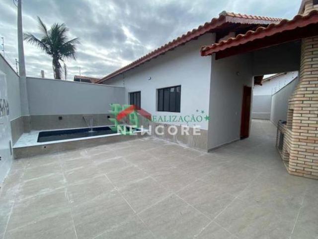 Casa em Rua Cananeia Plataforma Mongaguá/SP