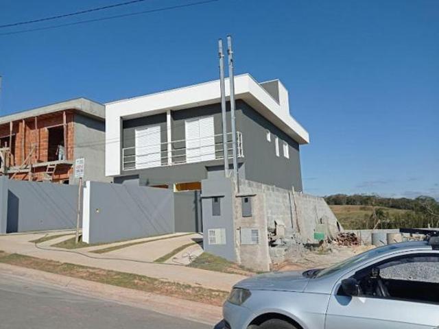 Casa em Rua Capivara Água Espraiada Caucaia do Alto Cotia/SP