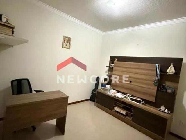 Casa em Rua Capivari Veraliz Londrina/PR