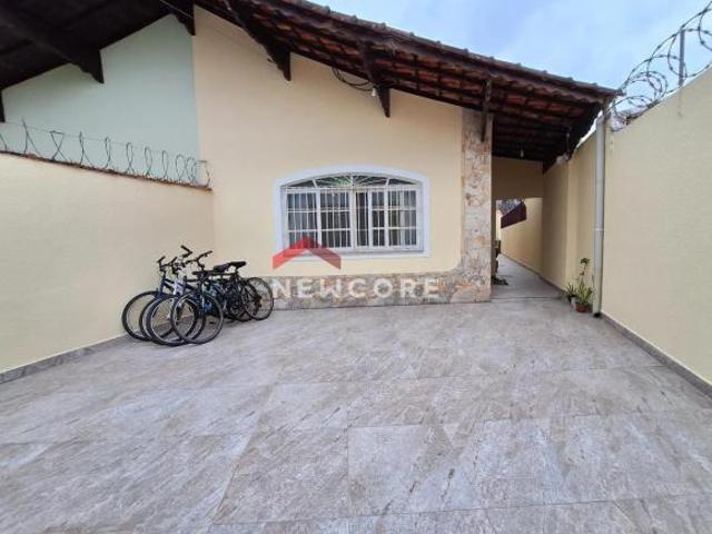 Casa em Rua Comandante Rodolfo Coelho da Silva Caiçara Praia Grande/SP