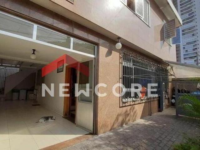 Casa em Rua Coelho Neto Marapé Santos/SP