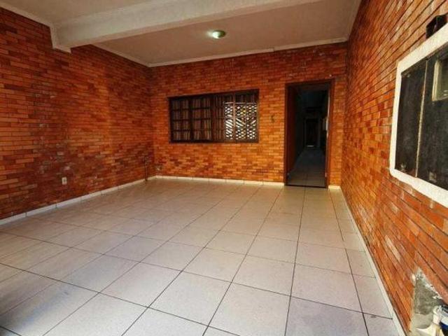 Casa em Rua Dalva de Oliveira Parque Santa Teresa Carapicuíba/SP