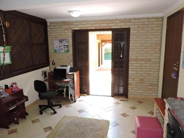 Casa em Rua das Hortênsias Granja Viana Carapicuíba/SP