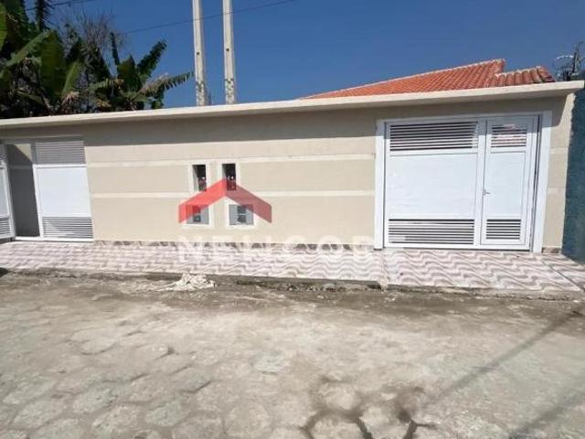 Casa em Rua das Palmeiras Jardim Praia Grande Mongaguá/SP