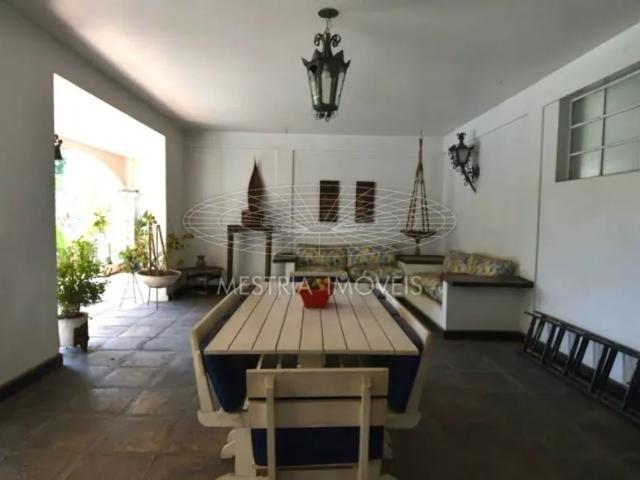 Casa em rua deliciosa no Jardim Guedala! Com 1.200 m2 de terreno!