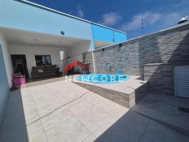 Casa em Rua Dezoito Balneário Josedy Peruíbe/SP