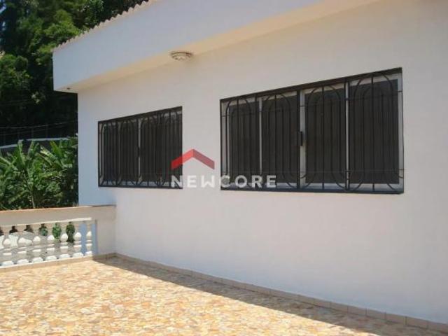 Casa em Rua do Colégio Centro São Vicente/SP