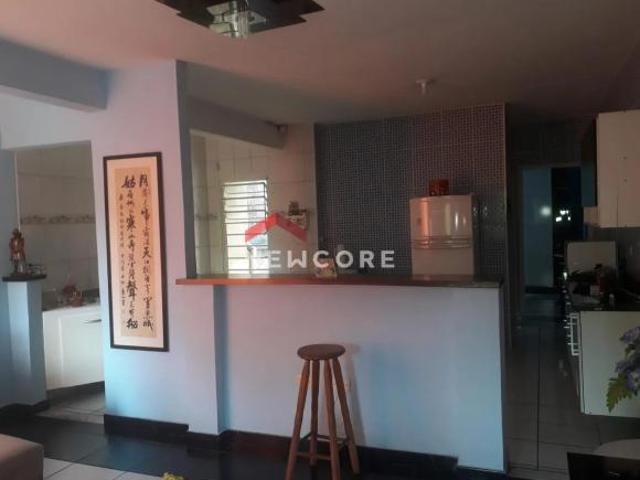 Casa em Rua dos Ibiscos Parque Santo Antônio Jacareí/SP