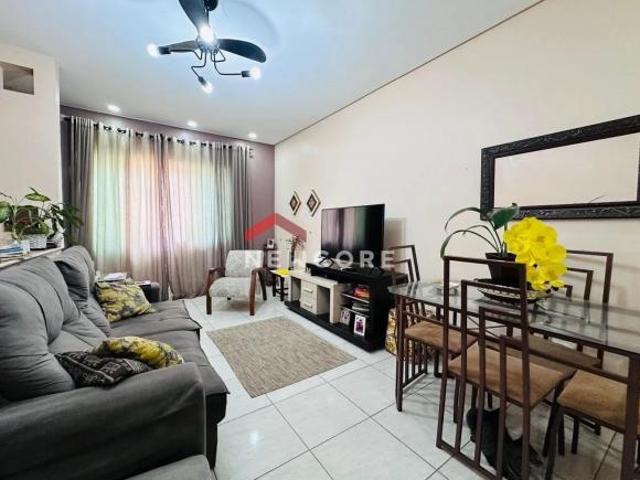 Casa em Rua Doutor Carvalho de Mendonça Marapé Santos/SP
