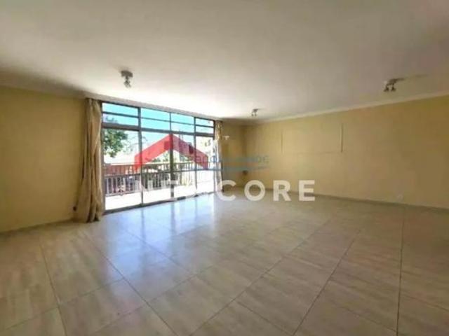 Casa em Rua Doutor Cristiano de Sousa Jardim Leonor São Paulo/SP