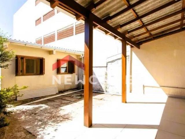 Casa em Rua Doutor Pereira Neto Tristeza Porto Alegre/RS