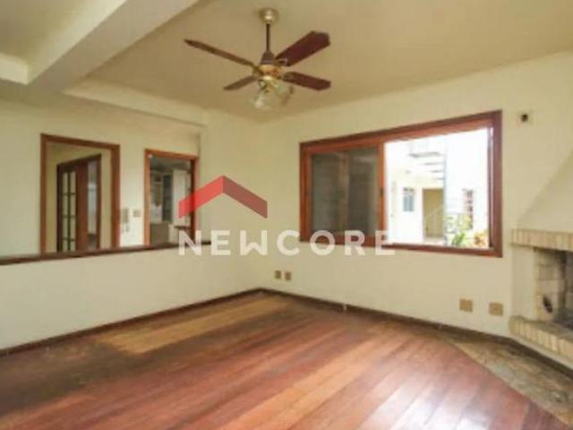 Casa em Rua Doutor Prudente de Moraes Chácara das Pedras Porto Alegre/RS