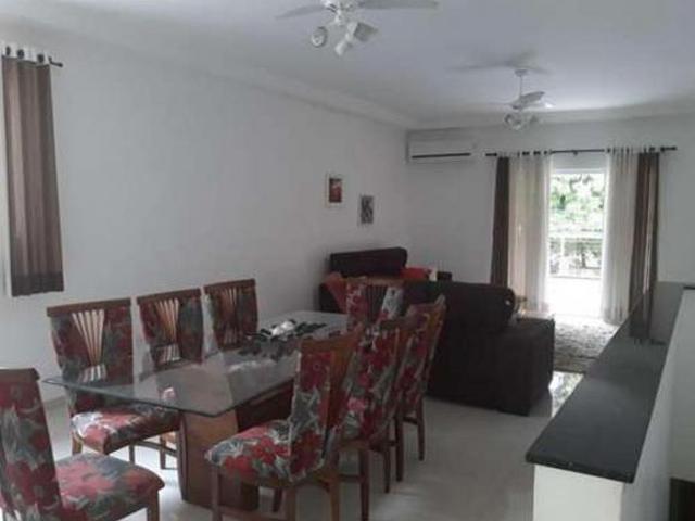 Casa em Rua Duque de Caxias Campo Grande Santos/SP