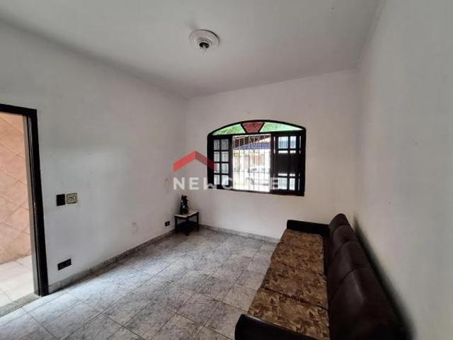 Casa em Rua Edilson de Jesus Ramos Princesa Praia Grande/SP