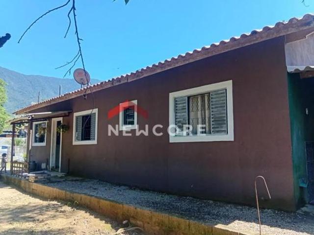 Casa em Rua Euclides Rodrigues Ferreira da Cunha Massaguaçu Caraguatatuba/SP