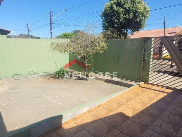 Casa em Rua Euvira Nhola Fonseca Conjunto Habitacional Maria Cecília Serrano de Oliveira Londri