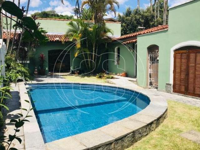 Casa em rua fechada para locação na Granja Julieta com segurança 24 horas