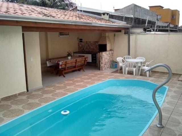 Casa em Rua Fernão Dias Paes Leme Martim de Sá Caraguatatuba/SP