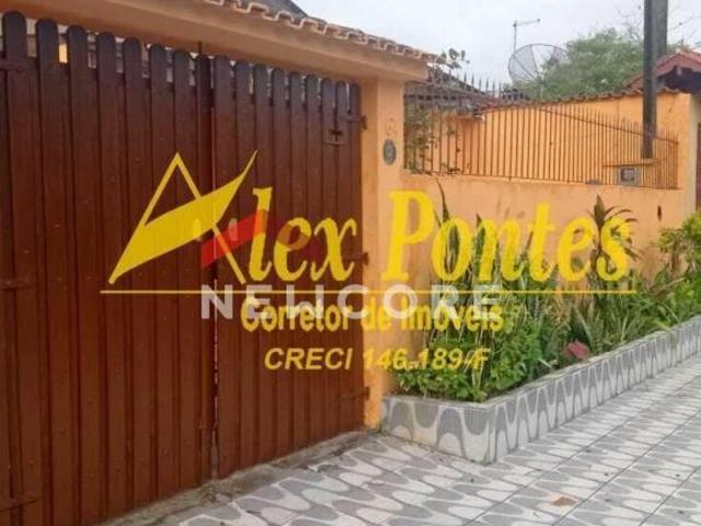 Casa em Rua Francisco de Moraes Jardim São Francisco Mongaguá/SP