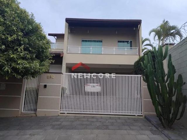 Casa em Rua Frederico Chieni Jardim São Francisco Valinhos/SP