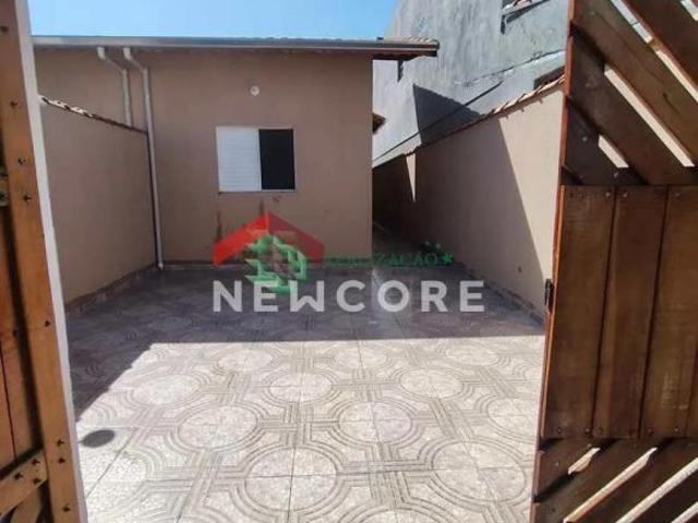 Casa em Rua Geza Hary Bopiranga Itanhaém/SP