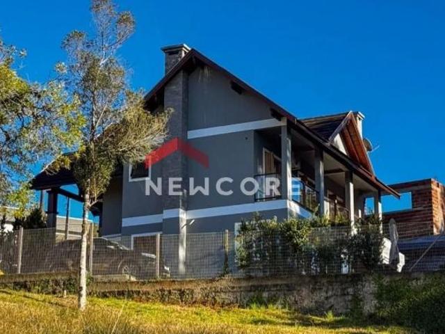 Casa em Rua Goiabeira Carniel Gramado/RS