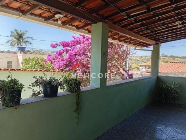 Casa em Rua Guairaça Icaivera Betim/MG
